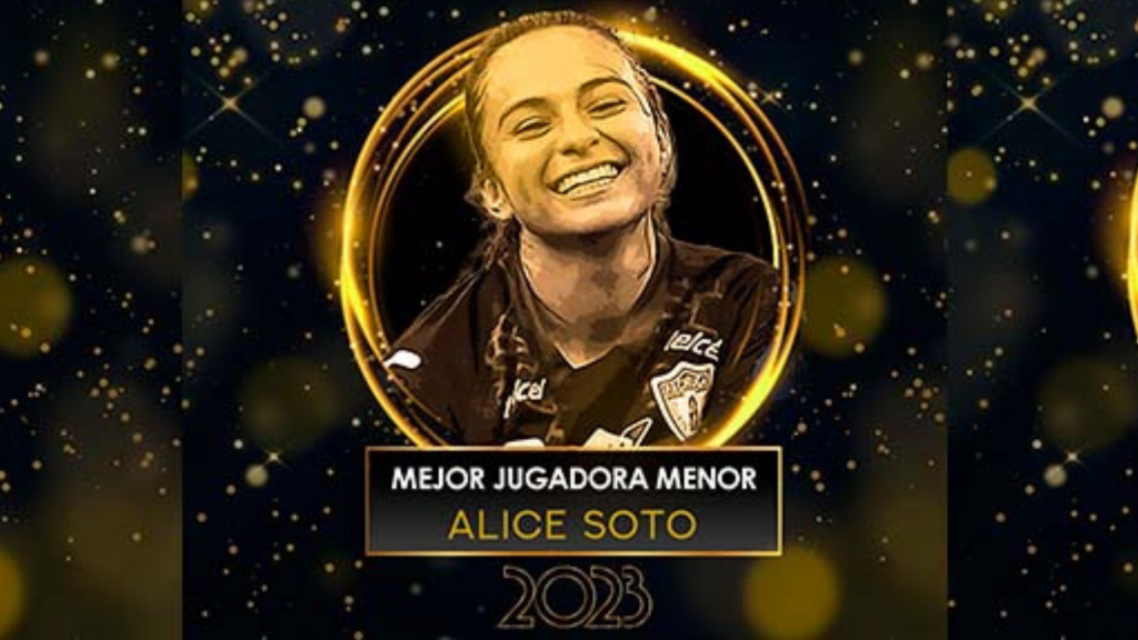 Alice Soto, de Salamanca, se lleva el Balón de Oro de la Liga MX ...