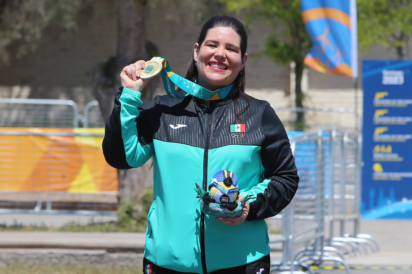 Oro, récord panamericano y boleto a París 2024 para Alejandra Zavala ...