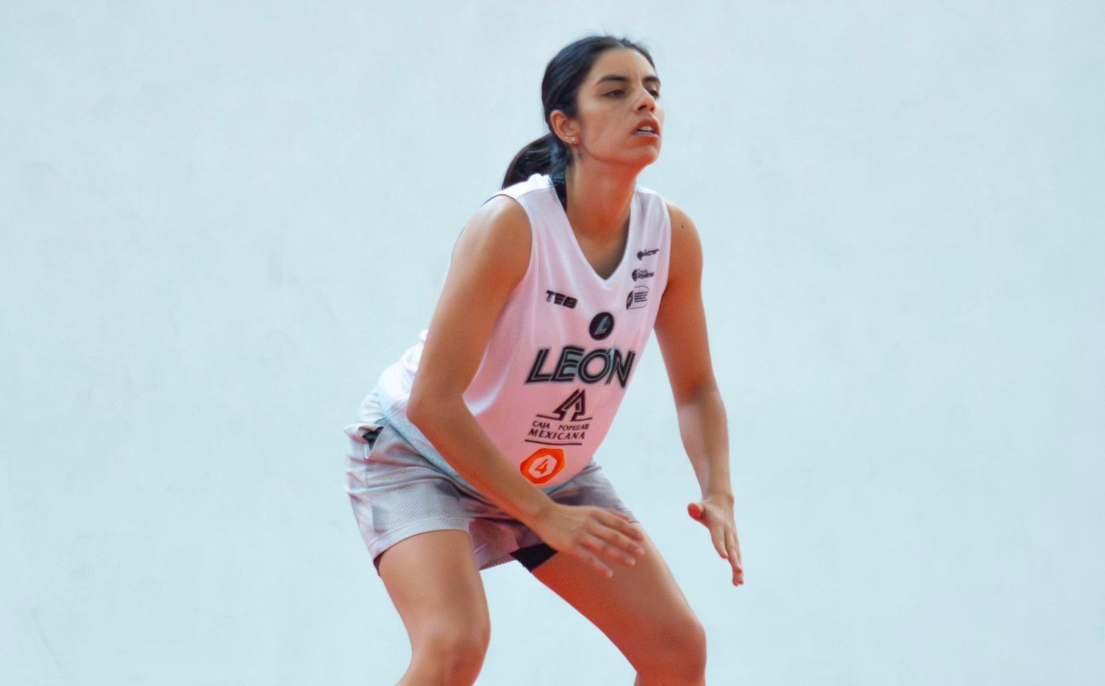 La experimentada Martha Castillo se une a las Abejas de León Femenil ...