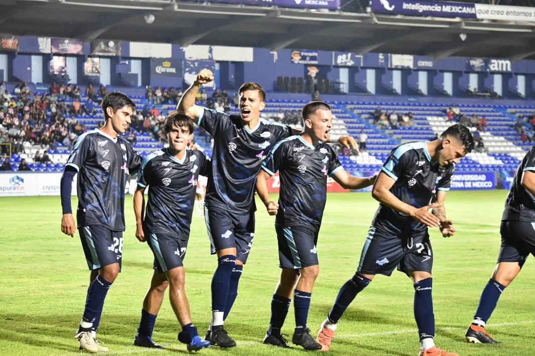 Victoria aulladora: Lobos ULMX logra su primer triunfo en casa ...