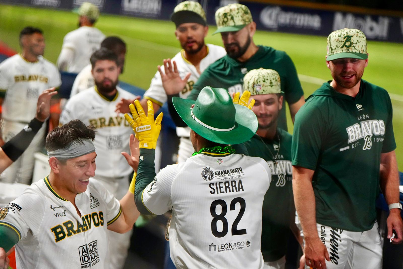 Bravos de León recupera poder al bat y vence a Piratas de Campeche ...